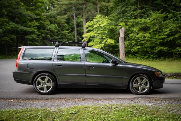 2004 Volvo V70R - Rare 6-sp Manual 300HP AWD Wagon - low miles - $13000 ...