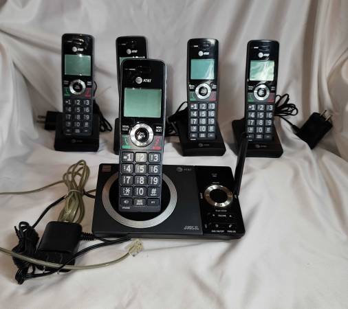 AT&T CL82419 5 Handset Cordless Telephone System Inc Based Power Cord ...