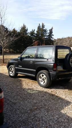 92 geo tracker 4x4 hardtop - $3250 (manhattan ks) | Cars & Trucks For ...
