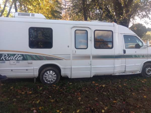 1998 Winnebago Rialta VW Chassis - $9000 | Cars & Trucks For Sale ...