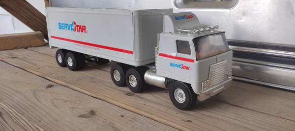 Vintage Ertl Servistar McLane Hardware International Semi Truck $75 ...