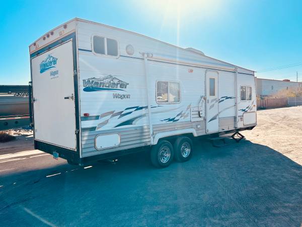 2006 Wanderer Wagon By Thor Toy-Hauler !! Sleeps 8-10 original owner ...