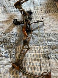 hoyt trykon 75th anniversary compound bow $350 | Sports Goods For Sale ...
