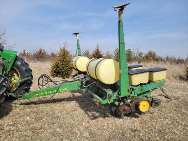 John Deere 4 Row Planter $3,500 | Garden Items For Sale | Lincoln, NE ...
