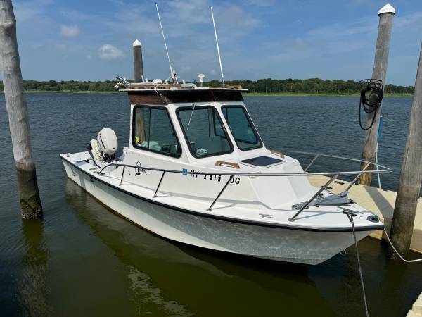 C Hawk 22 pilot house $13,000 | Boats For Sale | Long Island, NY | Shoppok