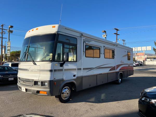 Winnebago Adventure For Sale - ZeRVs