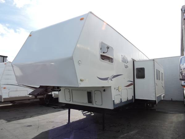 2003 THOR TAHOE 38 5TH WHEEL TOY HAULER **SEPARATE 10 GARAGE** $19,995 ...