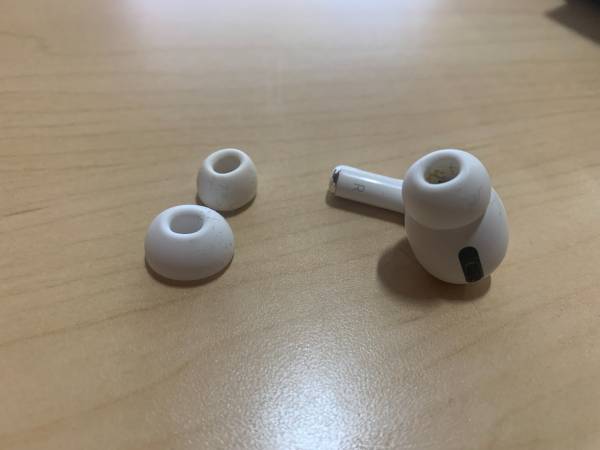 Apple Airpod Pro Gen 1 Right Only $50 | Electronics For Sale | Los ...