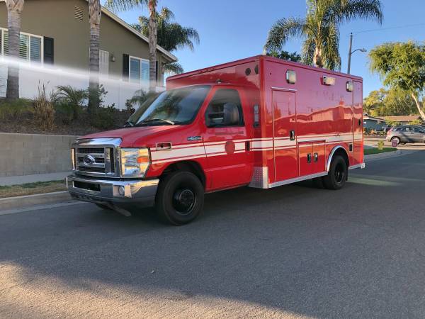CLEAN AMBULANCE!!!! 2008 Ford E350 POWERSTROKE Turbo Diesel LOW MILES ...