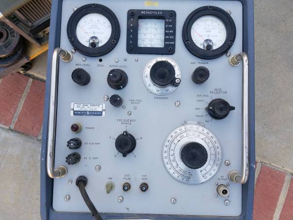 HEWLETT PACKARD HP 608C VHF SIGNAL GENERATOR, 1950s ELECTRONICS $100 ...