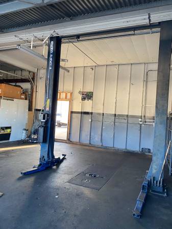 mechanic garage for rent $2,999 | Buy & Sell | Los Angeles, CA | Shoppok