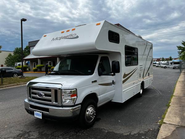 2018 Thor Majestic 23A Class C RV $35,350 | RV, RVs for Sale ...