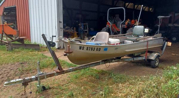 12 ft Sears aluminum fishing boat $750 | Boats For Sale | Madison, WI ...