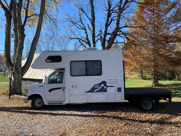 2004 Four Winds Fun Mover - Custom Flatbed RV Toterhome Toy Hauler ...