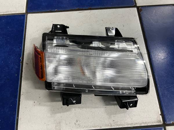 OEM Genuine Mopar Jeep 2018-2023 Right Passenger Park & Turn Signal La ...