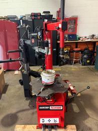 Hunter GSP9700 tire machine $700 | Tools For Sale | Austin, TX | Shoppok