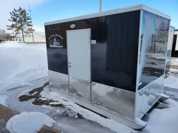 6X10 Ice Castle Skid House Lil Skidder $7,000 | Sports Goods For Sale ...
