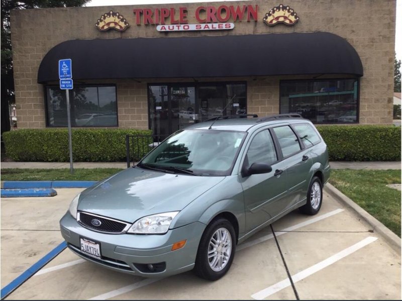 Used 2005 Ford Focus ZXW Wagon for sale | Cars & Trucks For Sale ...