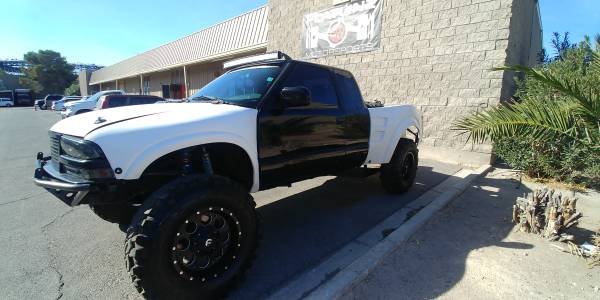 Chevy S-10 prerunner with It1 swap desert truck With trialer - $23000 ...