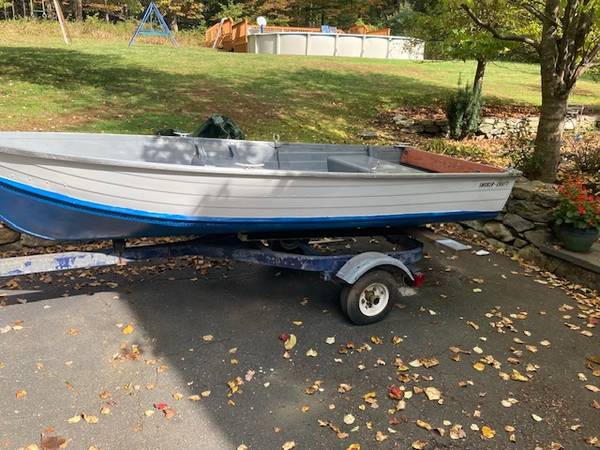 12 Ft Aluminum Row boat $1,000 | Boats For Sale | New Haven, CT | Shoppok