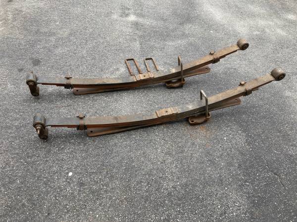 Chevy Silverado Duramax 2500HD PAIR Rear Leaf Springs (5 Leaf) - $450 ...