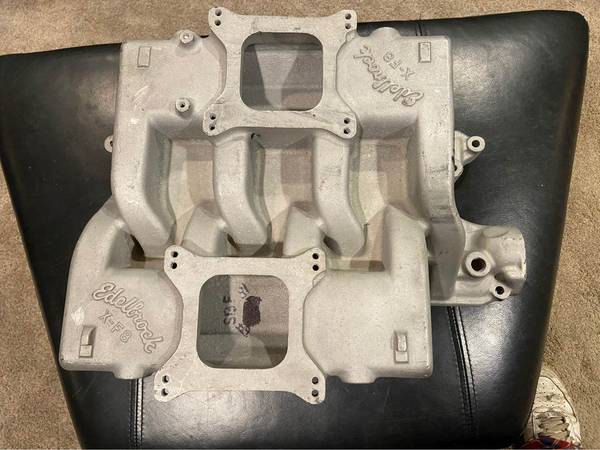 Vintage Old School S B Ford Edelbrock X F8 2x4 Cross Ram Intake Manifo