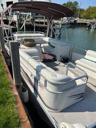 2014 Manitou 22 Oasis Angler 22 Pontoon Fishing Boat $39,995 | Boats ...