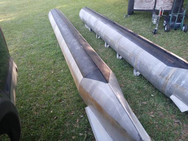 16ft pontoon boat logs with title $1,650 | Boats For Sale | Ocala, FL ...
