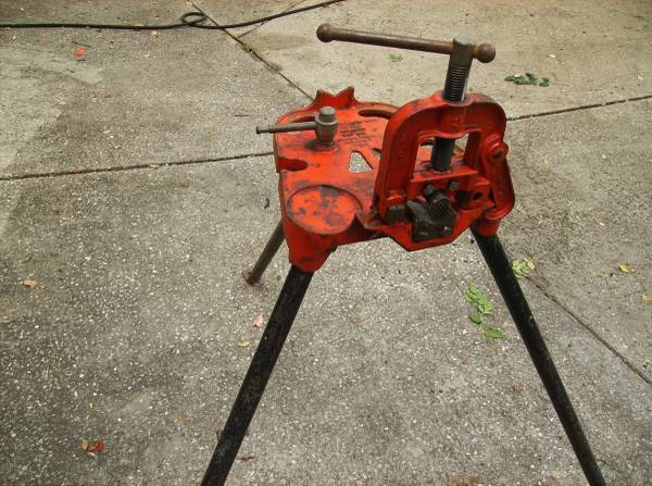 RIDGID 460-6 Portable Tri-Stand Chain Vise $100 | Tools For Sale ...