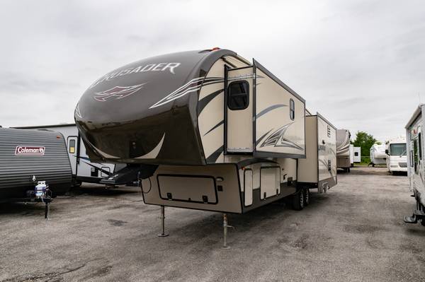 34 Crusader Boat For Sale - ZeBoats