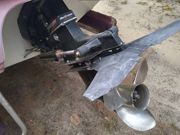 Alpha 1 Gen 1 Merc outdrive-also SS prop avail $200 | Apartments For ...