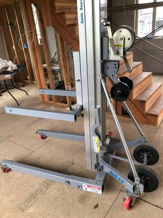 Genie SLC-12 Hoist/ Material Lift $2,400 | Tools For Sale | Olympic, WA ...