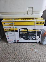 Durostar DS4000S 4K Watt Gas Powered Generator/ New in Box w/Wheel Kit ...