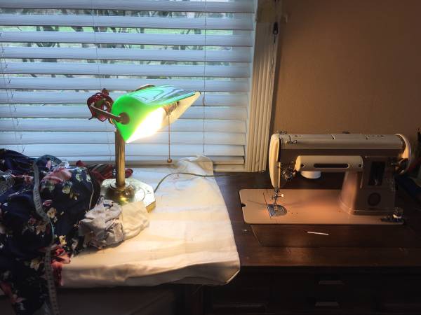 SINGER 301A SEWING MACHINE TABLE WOOD CABINET EXCELLENT CONDITION $300 ...