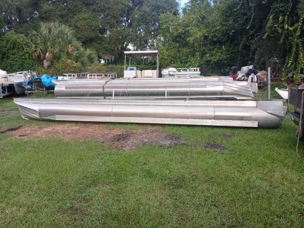 29ft Pontoon center transom log, high performance 400hp transom $2,500 ...