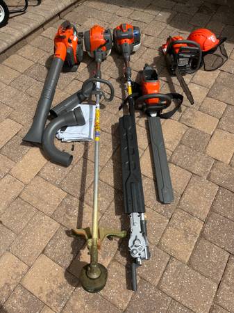 Husqvarna 16 inch 130 gas chainsaw and safety helmet $220 | General Items | Orlando, FL | Shoppok
