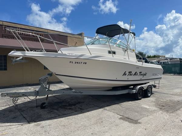 Robalo R235 WA, 2020 Mercury 225 Four Stroke with Trailer $28,900 ...