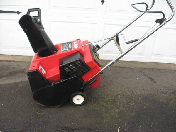 Toro Snowblower CCR 2000E Electric Start 4.5HP Single Stage 2 Cycle $50 ...