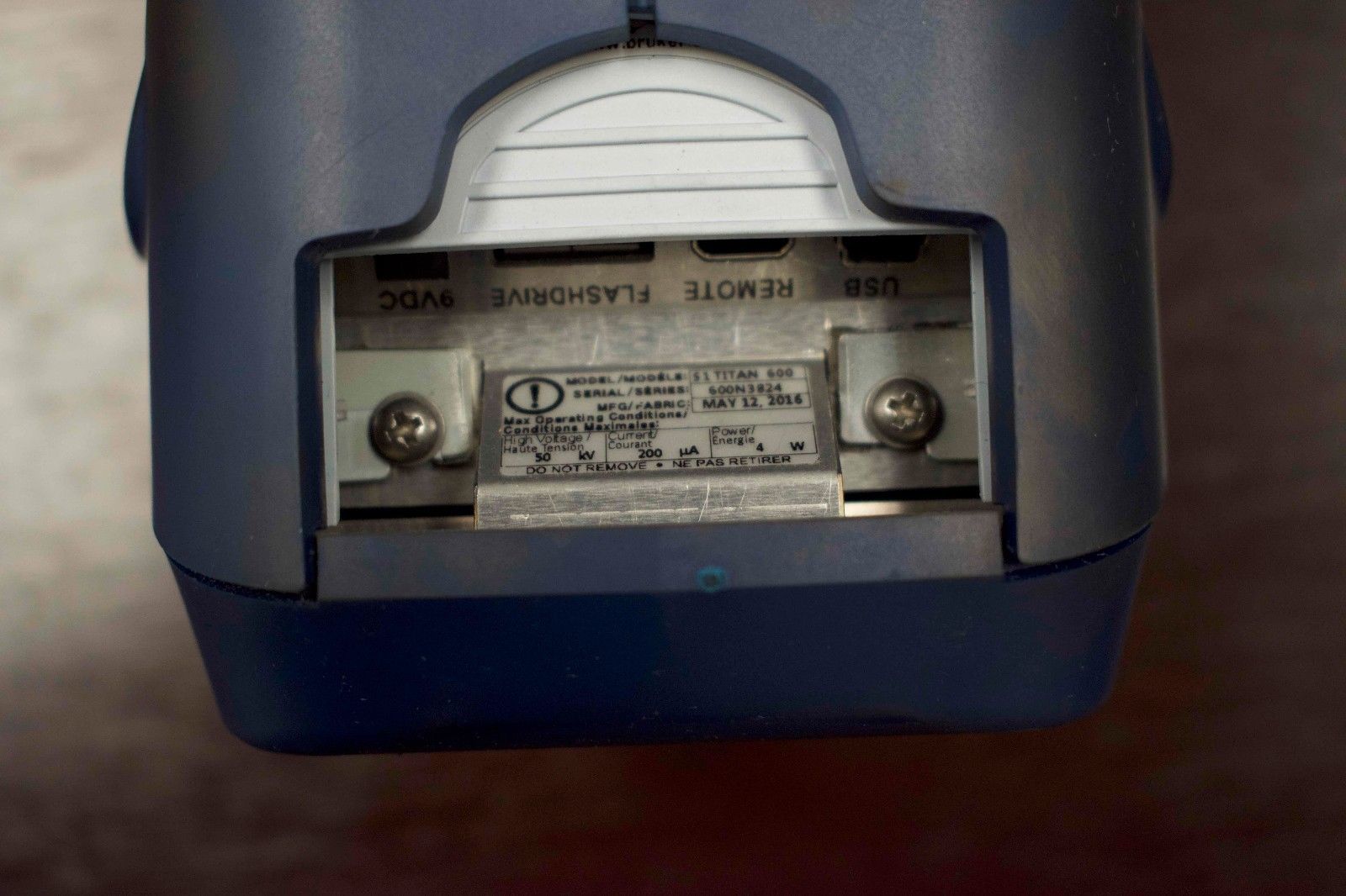 2016 Bruker Titan S1 600 X-ray Fluorescence Spectrometer | Tools For ...