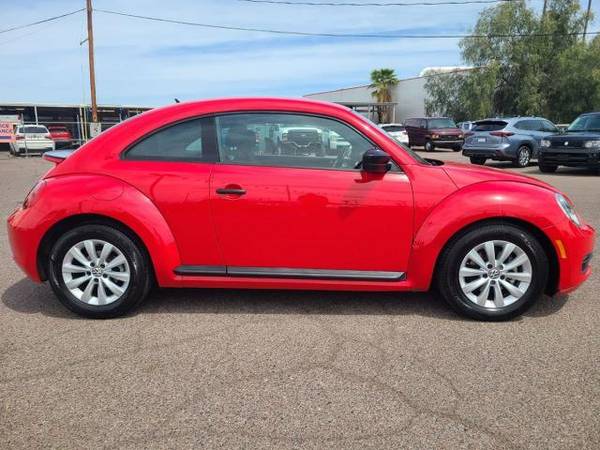 2016 VW Volkswagen Beetle Coupe 1.8T S coupe Tornado Red $12,991 | Cars ...