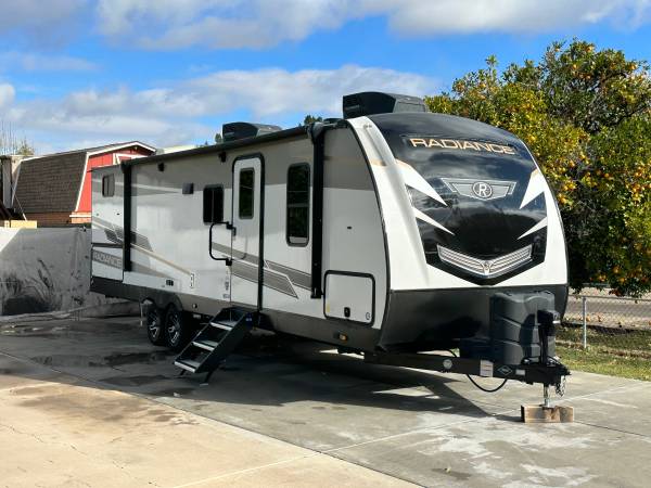 2022 Cruiser RV Radiance R-28QD, Excellent Condition/Like Brand New ...