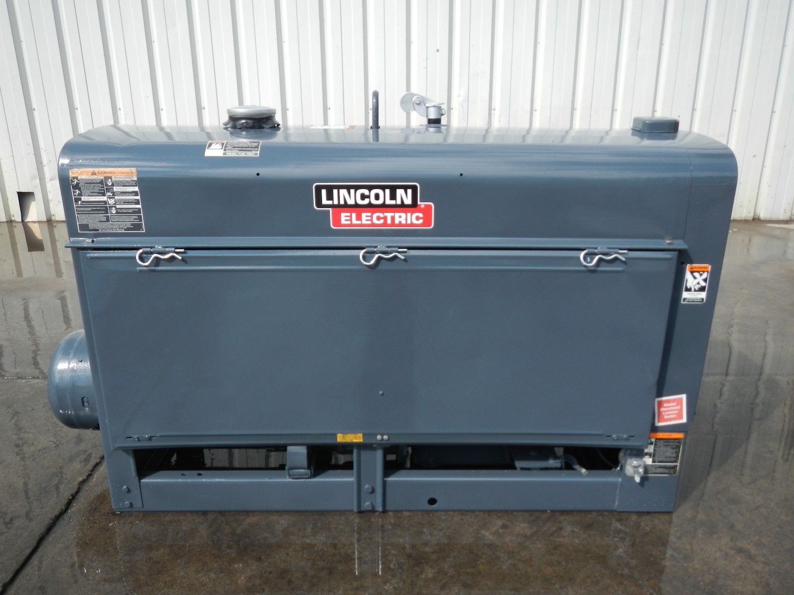 Lincoln Classic 300D Diesel Pipe Line Fabrication Welder | Tools For ...