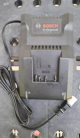 Bosch Professional Li-ion Battery Charger GAL18V-40 $20 | Tools For ...