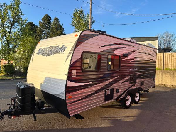 2015 keystone Springdale 189 model 23 ft travel trailer On Sale $11,900 ...