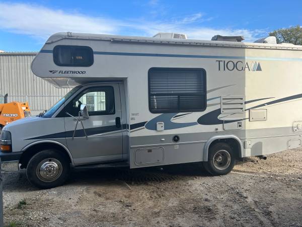 Fleetwood tioga $30,000 | RV, RVs for Sale | Quad Cities, IL | Shoppok
