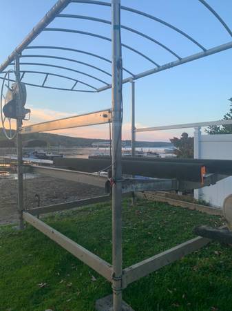 Shore station boat hoist 4000 lbs. $3,850 | Boats For Sale | Rochester ...