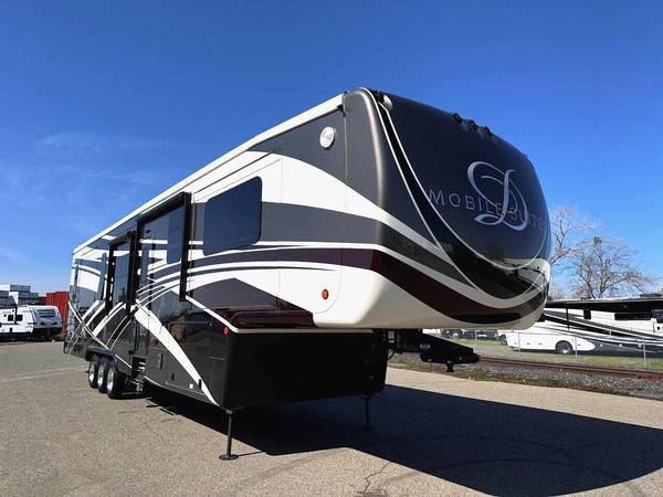 2019 DRV MOBILE SUITES 44 NASHVILLE FIFTH WHEEL TRAVEL TRAILER BATH ...