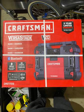 Brand New CRAFTSMAN V20 VersaStack Bluetooth Jobsite Radio/Charger $130 ...