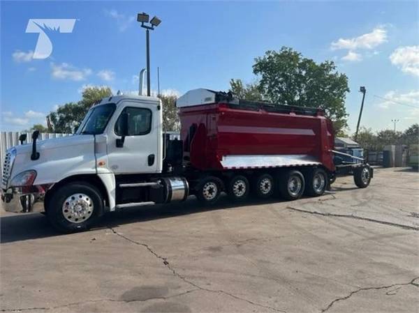 2014 FREIGHTLINER SUPER DUMP 18 BED WITH A STRONG ARM TRAILING AXLE ...