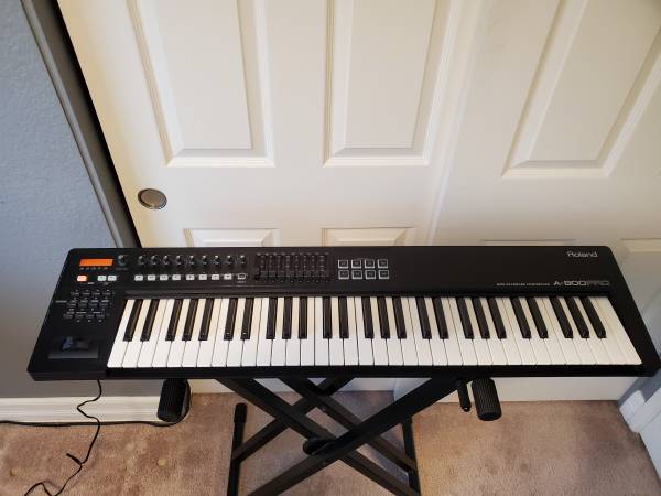 Roland A-800PRO 61-key Keyboard Controller USB and MIDI $275 | Musical ...